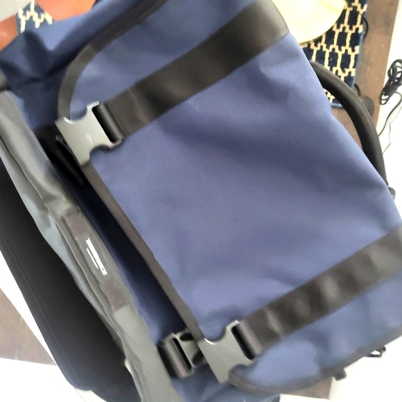 Timbuk2 | Bags | Timbuk2 Messenger Bag | Poshmark